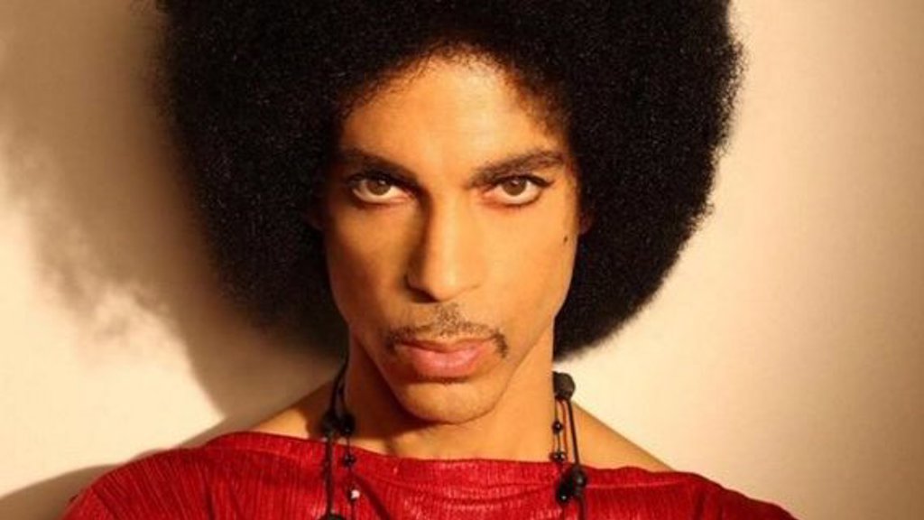 Uběhly čtyři roky od smrti zpěváka Prince: O její příčině se dlouho ...