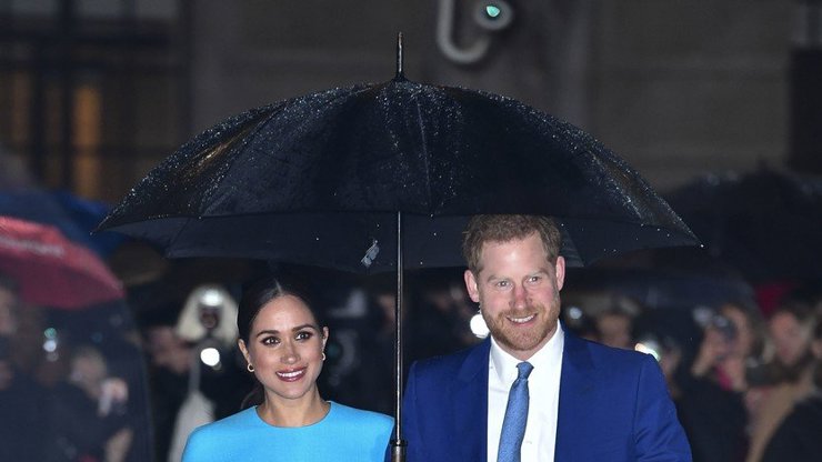 Galerie: Meghan Markle běsní vzteky. Viní krále Karla z toho, že se jí ...