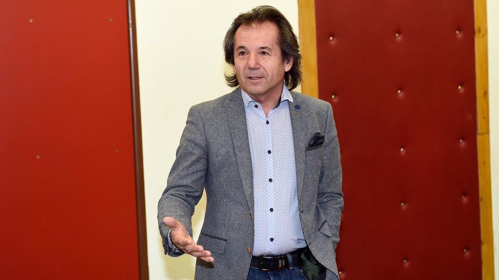 Andor Šándor: Ukrajina se vpádem Ruska zbavila problému – eXtra.cz