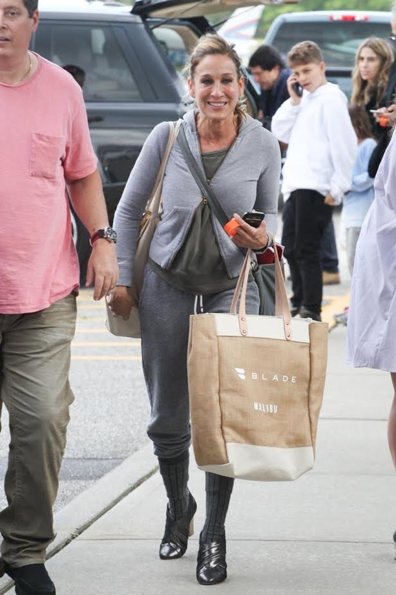 Galerie: Sarah Jessica Parker odmítá selfie s fanoušky: Může za to ...