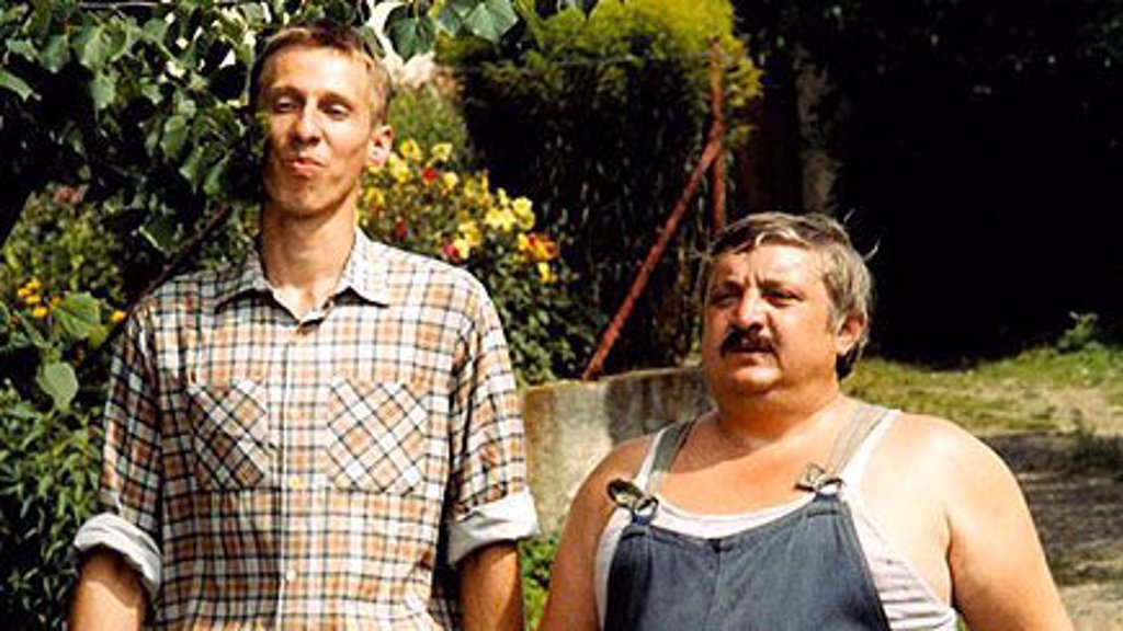 János Bán slaví 67: Jak dnes vypadá legendární Otík z Vesničky – eXtra.cz