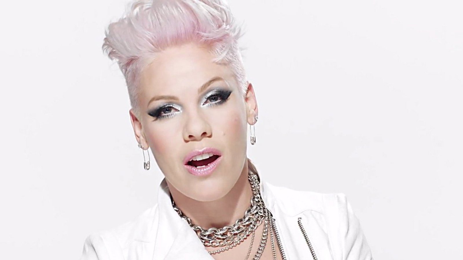 Zpěvačka Pink si prošla peklem: Rozvod rodičů ovlivnil její manželství