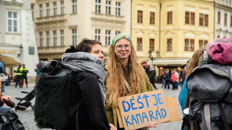 Galerie: Stávka za klima: Do pryč s Putinovou ropou, zaznělo na demonstraci – fotka 10 – eXtra.cz