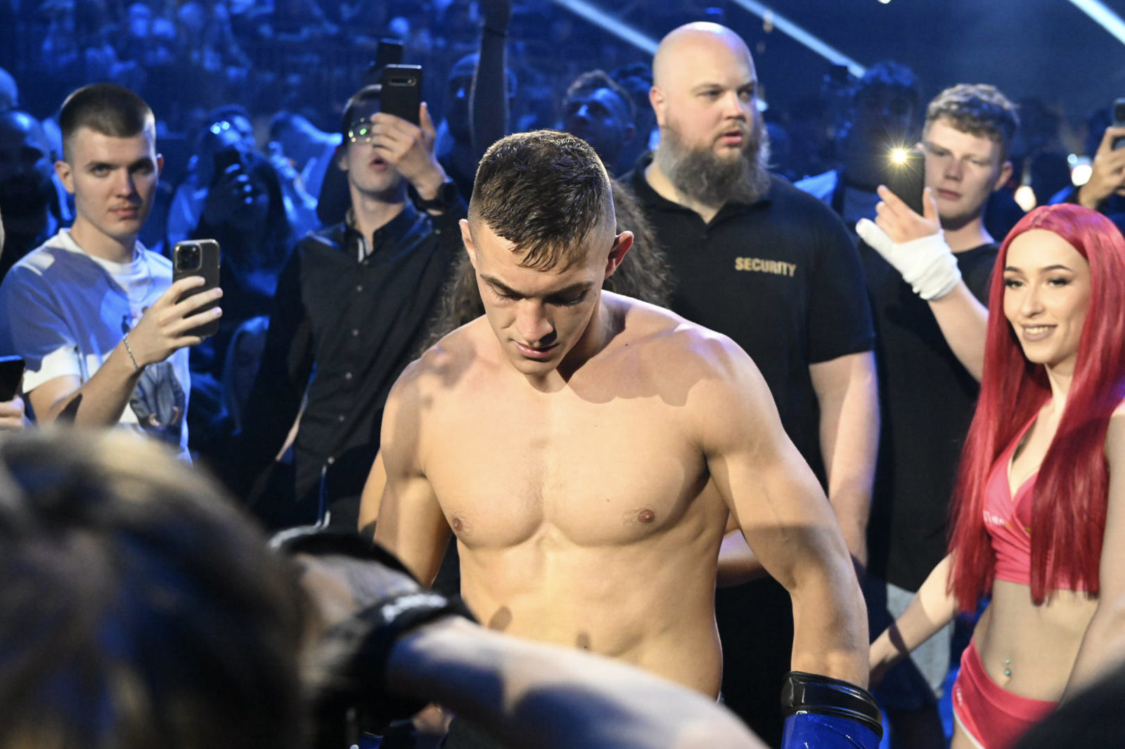 Galerie: Tadeáš Růžička před zápasem omdlel: Promluvil o nepříjemné diagnóze – fotka 7 – eXtra.cz