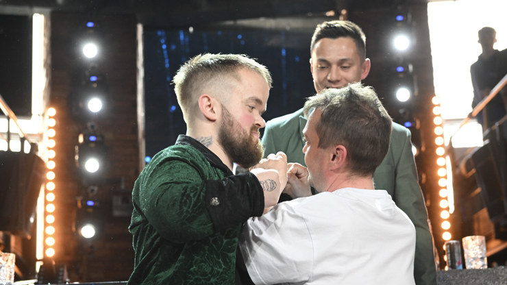 Galerie: Clash of the Stars: Max Green prohrál s Malým Zmijozelem ...