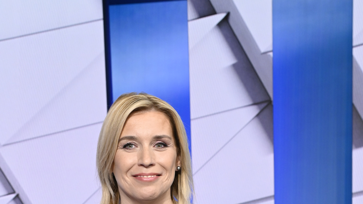 Galerie: Stacy Cruz: Vyfoťte se, jak jdete volit, a dostanete přístup ...