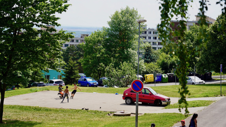 Galerie: Na vlastní kůži v rozpadajícím se ghettu Janov – fotka 4 ...