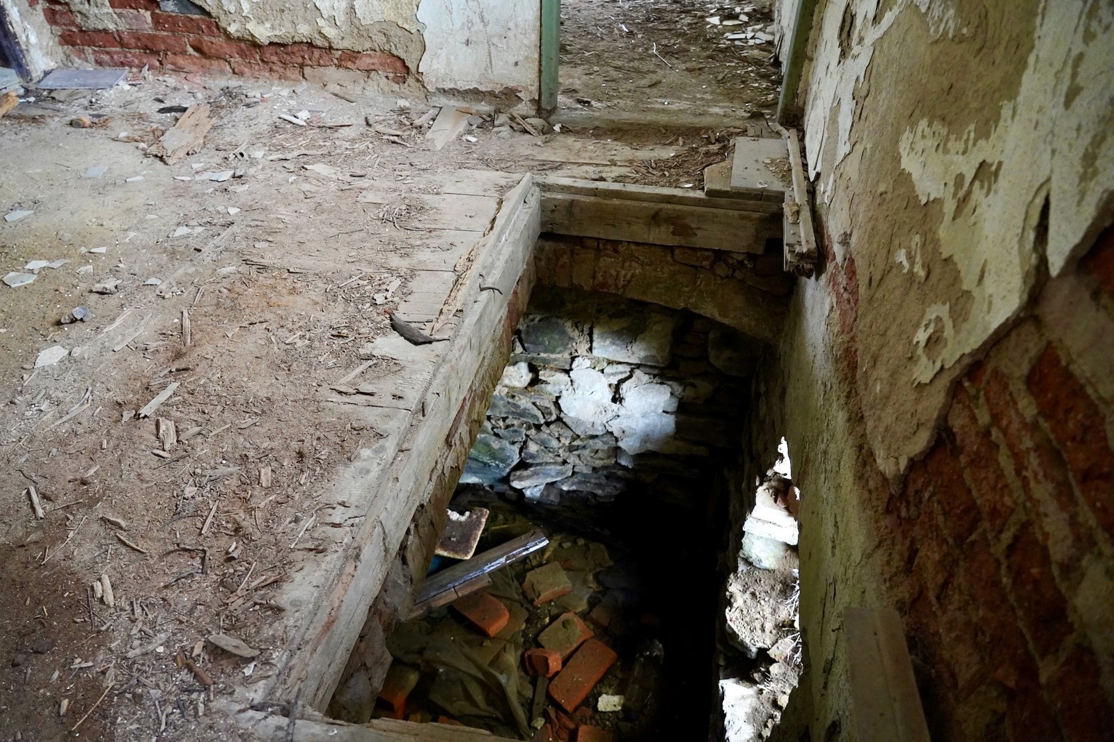 Galerie: Vrah Ivan Roubal se vrací. Jeho případ míří na televizní ...