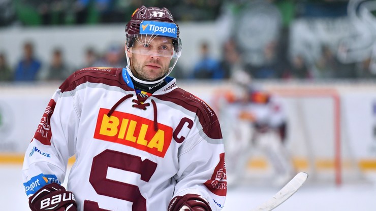 Galerie: Michal Sýkora: Topí se v dluzích – fotka 6 – eXtra.cz