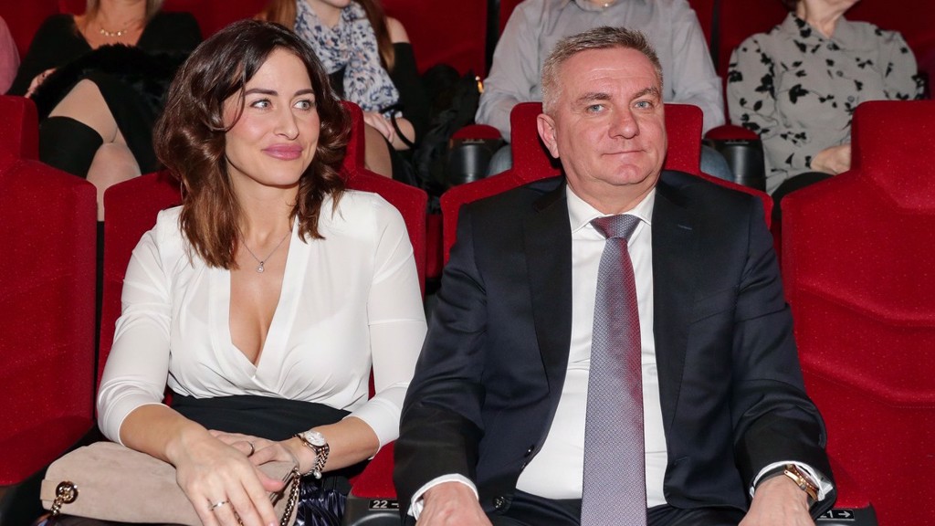 Kancléřova Alex Mlynářová dostala úder za PR s Ukrajinou: Žena vůdce ...