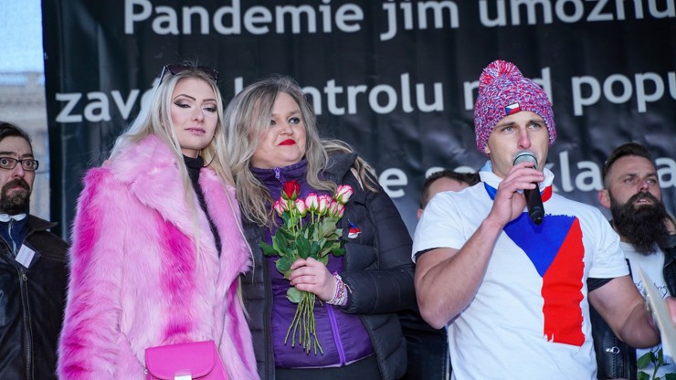 Galerie: Pavel Zítko má další tahanice se zákonem: Jeho příznivci ...