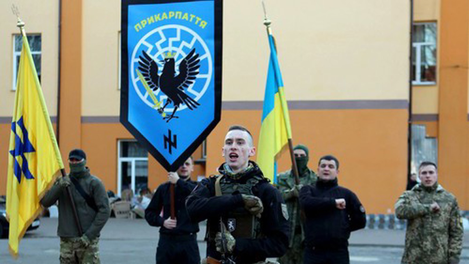 Batalion Azov: Jeho bojovníci chtějí válčit v ruských městech