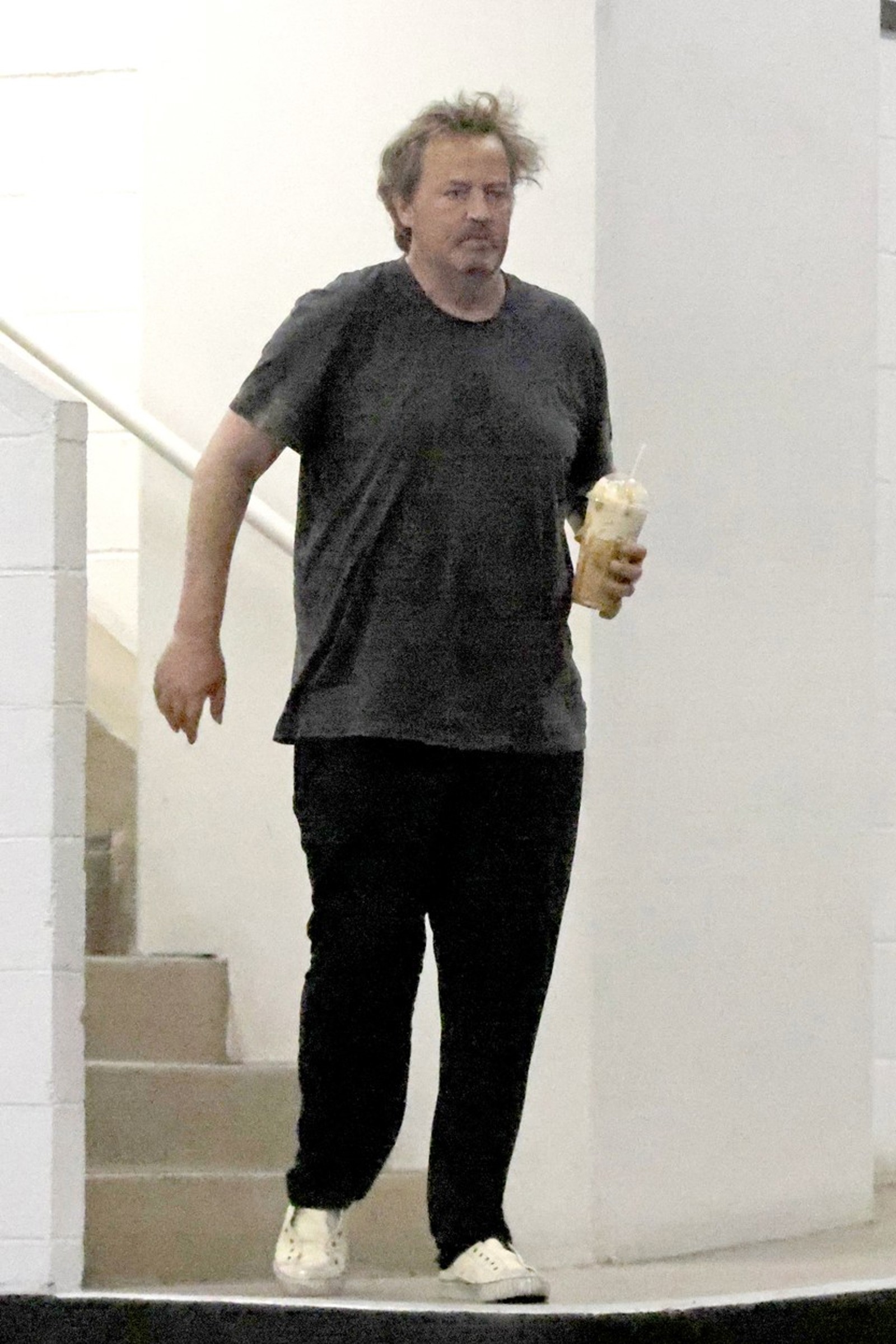 Galerie: Matthew Perry nikdy neměl děti. Alkohol a drogy z něj udělaly ...