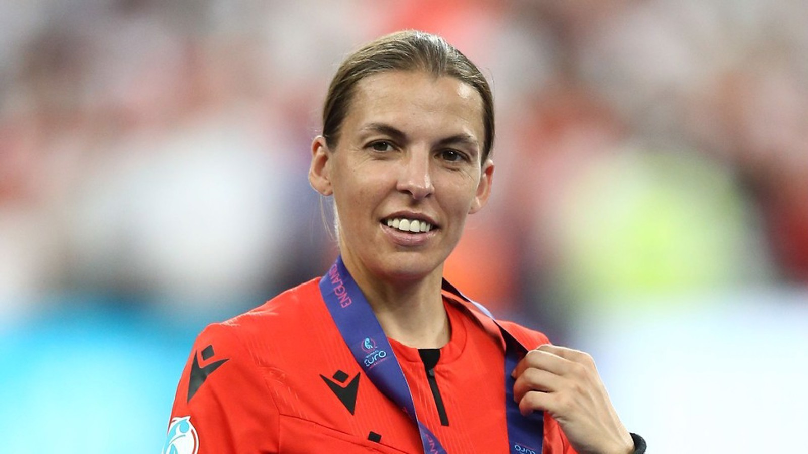Stephanie Frappart: Žena bude poprvé pískat