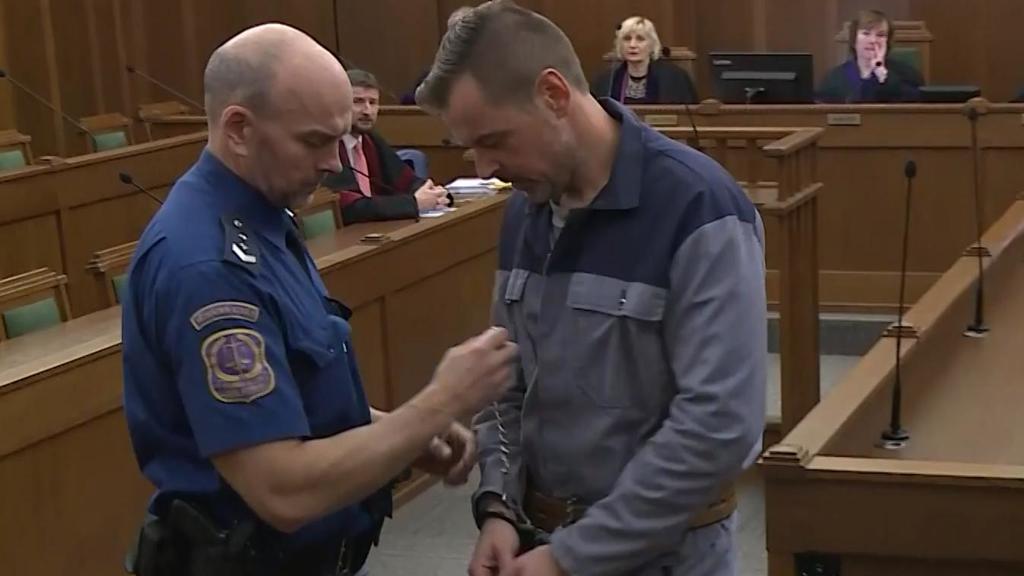 Petr Kramný: Za vraždu ženy a dcery zůstane ve vězení – eXtra.cz