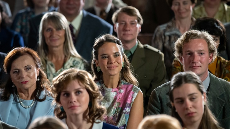 Galerie: Seriál Volha: Roman Vojtek si zahrál Karla Gotta – fotka 3 ...