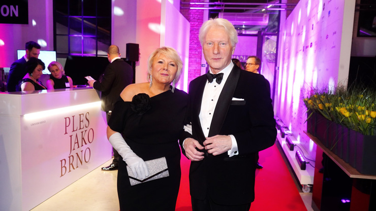 Galerie: Ples jako Brno: Gabriela Partyšová a miliardář Igor Fait ...