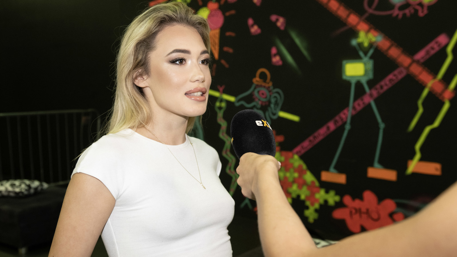 Rika Fane o svém snoubenci a vztahu s kolegou z branže 18+: Občas se mi ...