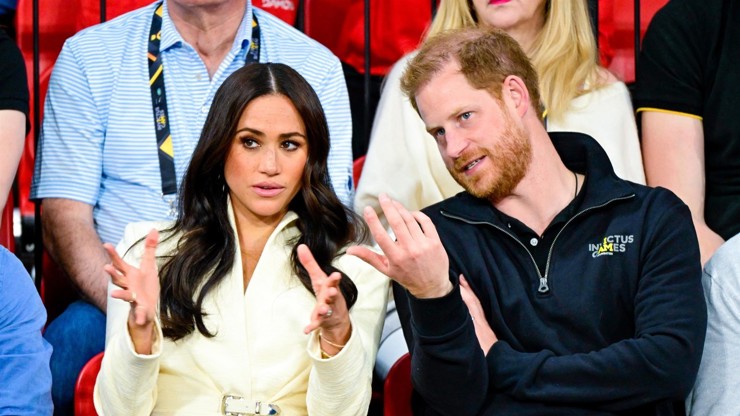 Galerie: Meghan Markle a princ Harry přišli o královskou podporu: Král ...