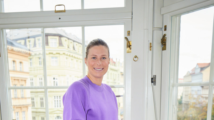 Galerie: Andrea Sestini Hlaváčková porodila: Na svět přivítala holčičku ...