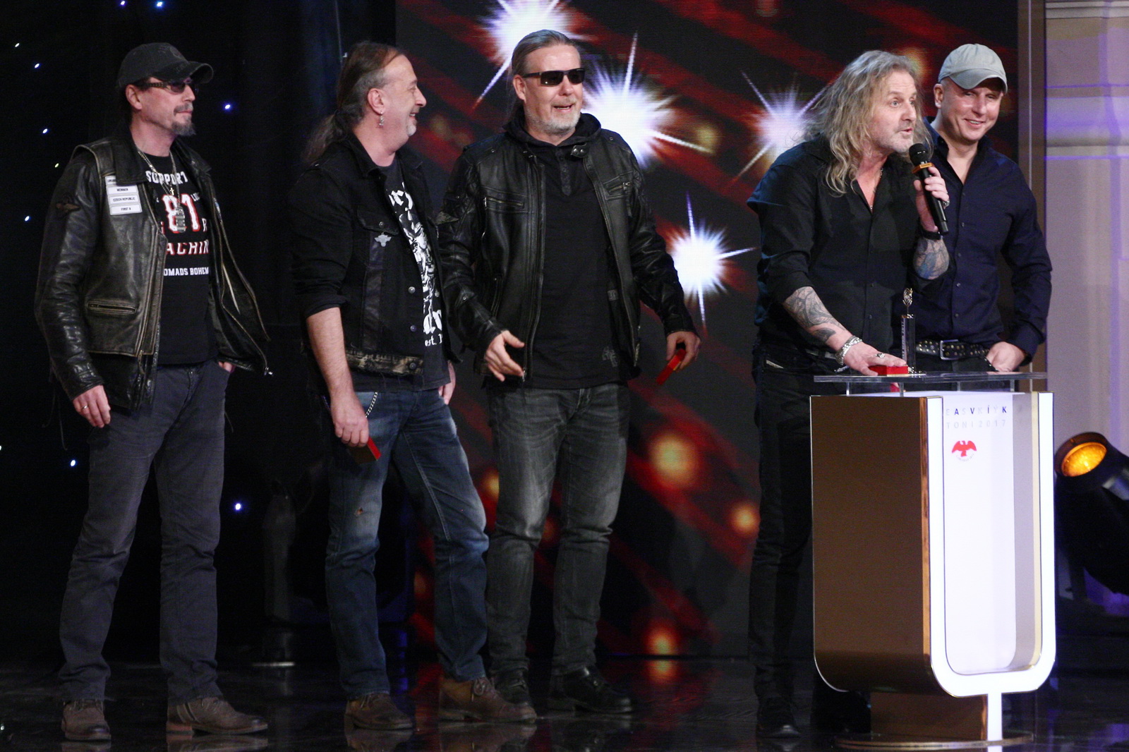 Galerie: Český slavík 2024: Legendární Kabáti opět triumfovali a ...