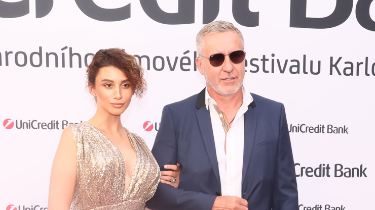 Galerie: Daniela Zálešáková se vrátila k polyamornímu vztahu: Rodina ...