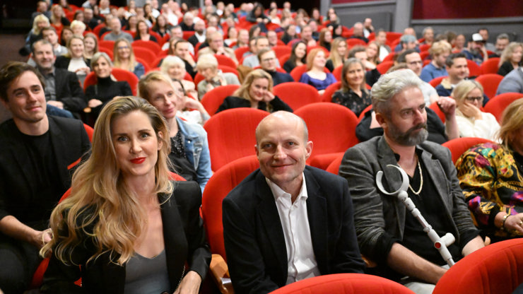 Galerie: Roman Zach: Na premiéru dorazil o berlích, zlomil si kotník ...