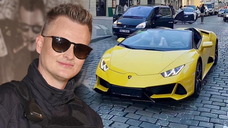 Galerie: Kazma si zase naběhl. Chlubí se novým Lamborghini, dočkal se ...