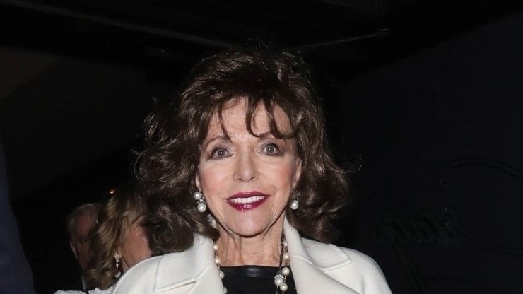 Galerie: Joan Collins i v 90 letech vypadá famózně: Alexis z Dynastie ...