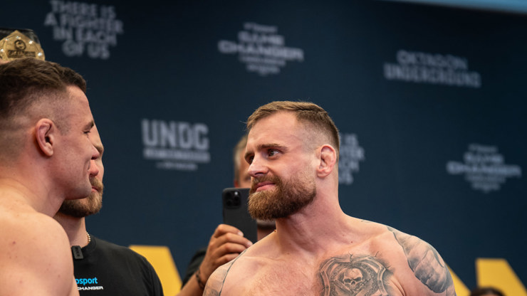 Galerie: Skandál na turnaji Oktagon 54. Akonne Wanliss byl napaden ...