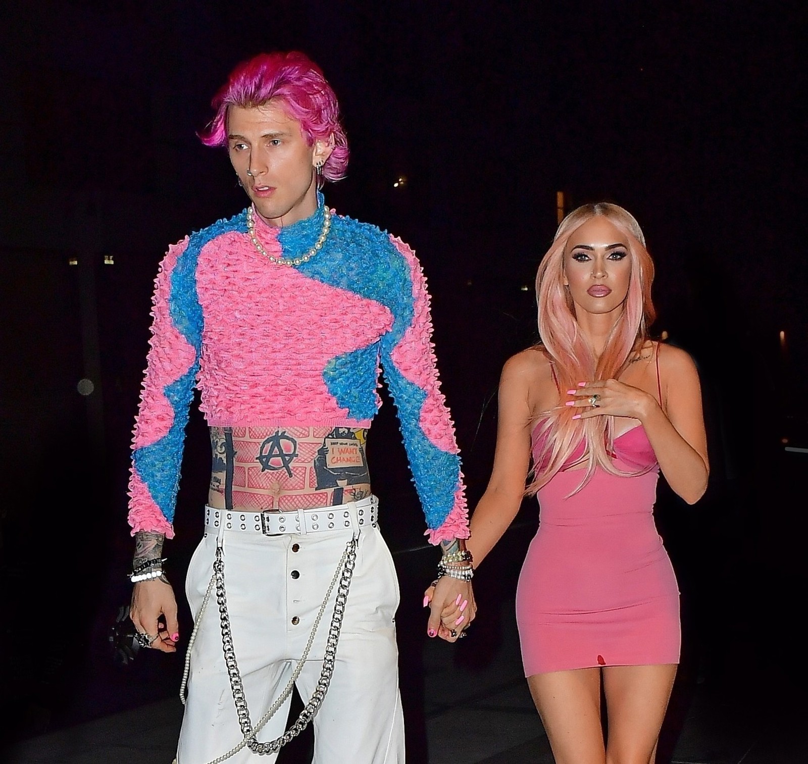 Galerie: Megan Fox a Machine Gun pojmenovali dceru Saga Blade: Zní to ...