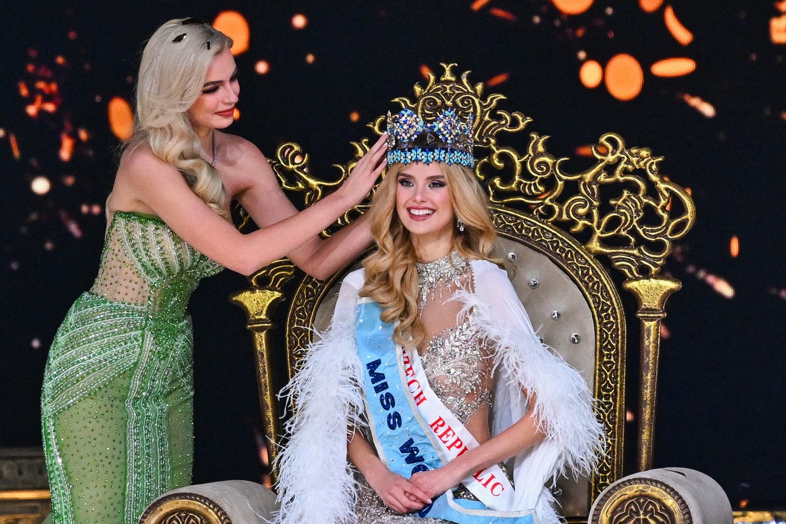 Galerie: Miss World Krystyna Pyszková těhotná? Fanoušci mají jasno ...