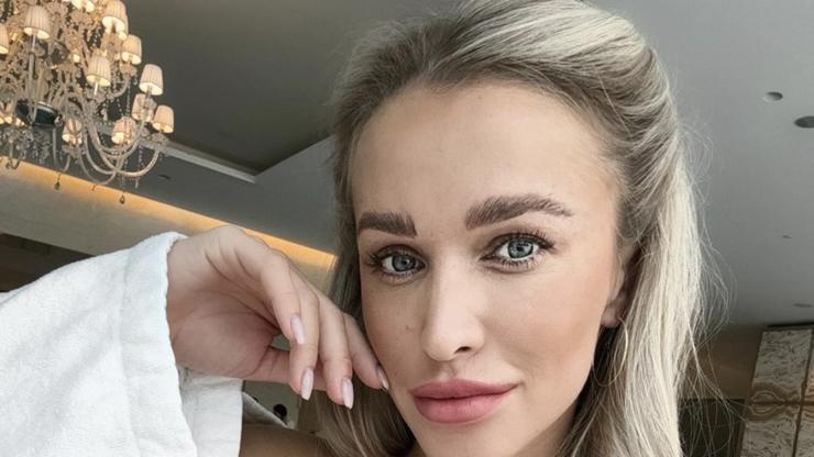 Galerie: Nela Slováková ukázala postavu v titěrných plavkách: Božská ...