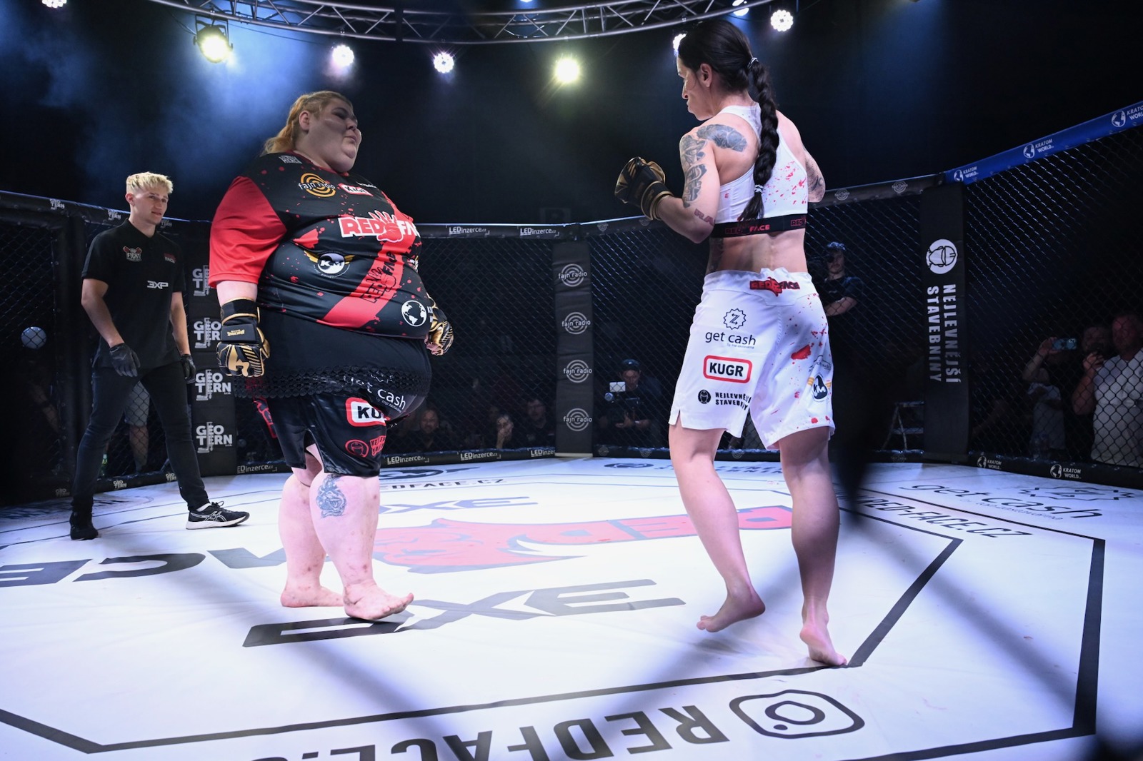 Galerie: Bitva o Shopaholicadel: Petr Kunštár zmizel, Jan Kulas ...