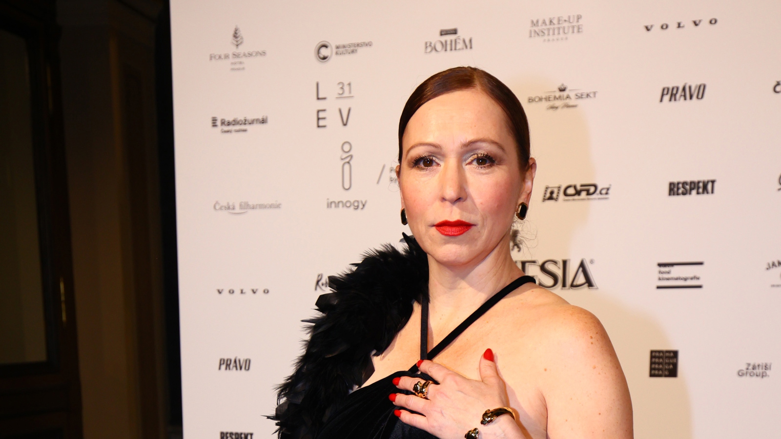 Seriál Vedlejší produkt: Zuzana Stivínová si zahrála šéfku ostravské ...