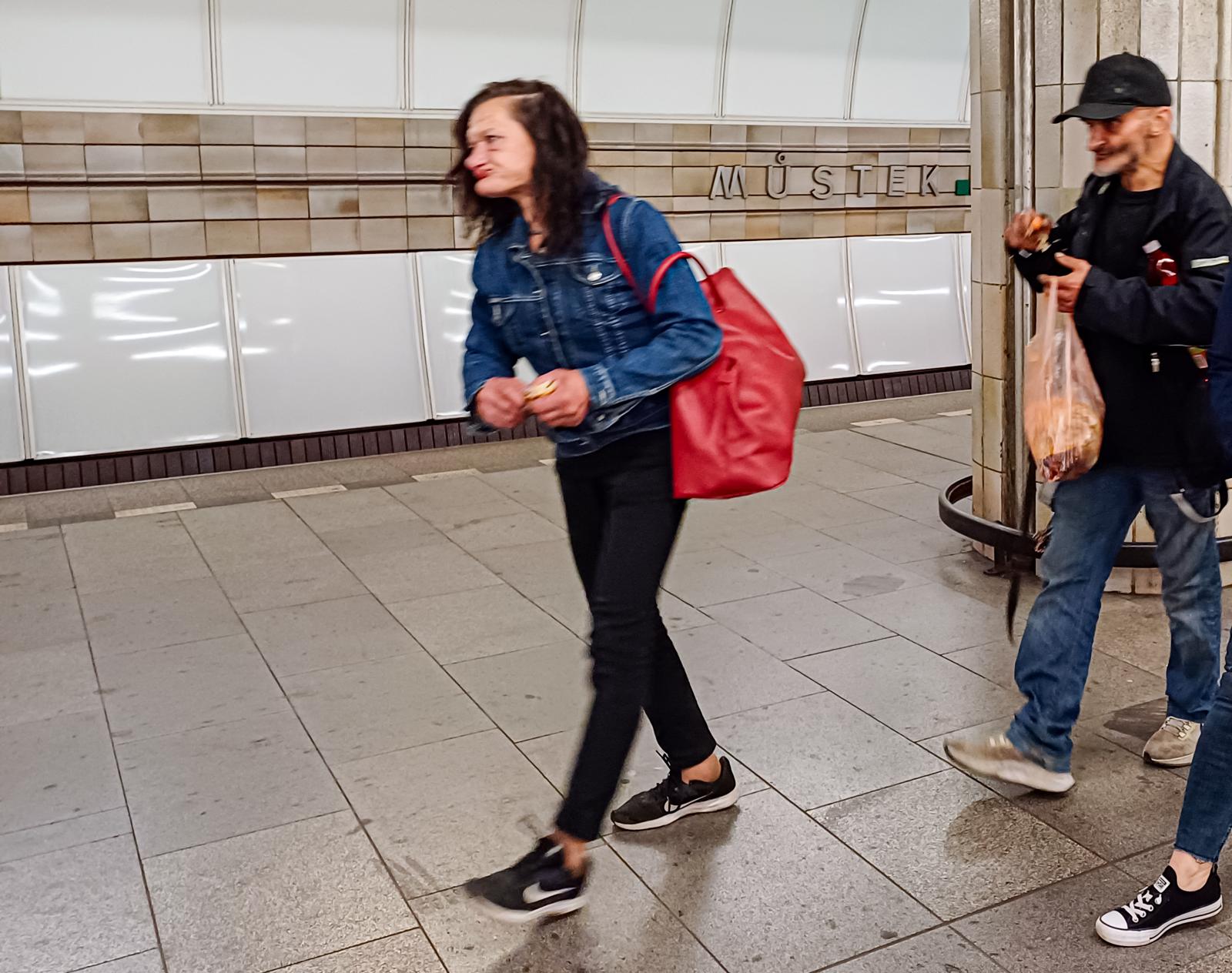 Galerie: Narkomanka Katka Bradáčová má novou lásku: S Přemyslem jsou jako hrdličky – fotka 9 ...