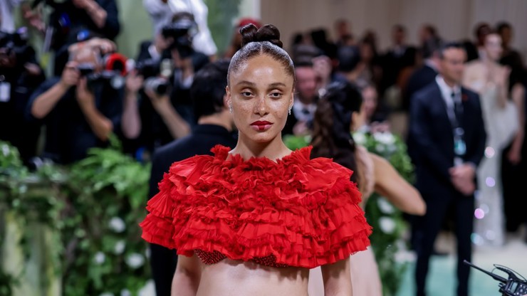 Galerie: Nejbizarnější modely z Met Gala: Zendaya, Demi Moore, Rita Ora ...