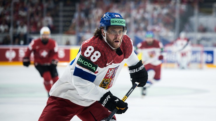 Galerie: David Pastrňák, Rebecca Rohlsson a dcera Freya Ivy na dovolené ...