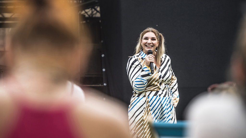 Stand-up komička Simona First o inspiraci k tvorbě: Vždy se těším, až ...