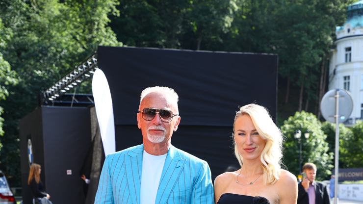 Galerie: Velký den Richarda Chlada a krásné Anny. Společné výročí ...