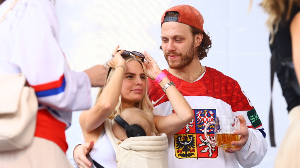 David Pastrňák: Detaily svatby s krásnou Rebeccou – eXtra.cz