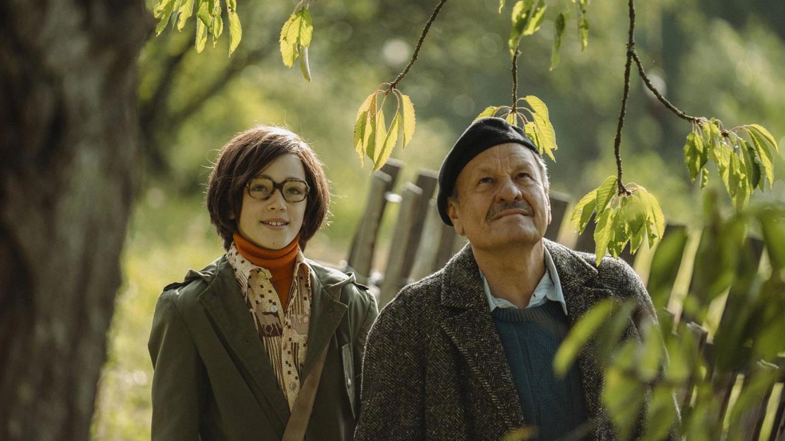 Galerie: Konec světa Bohdana Slámy: Miroslav Krobot a Vojtěch Veverka ...