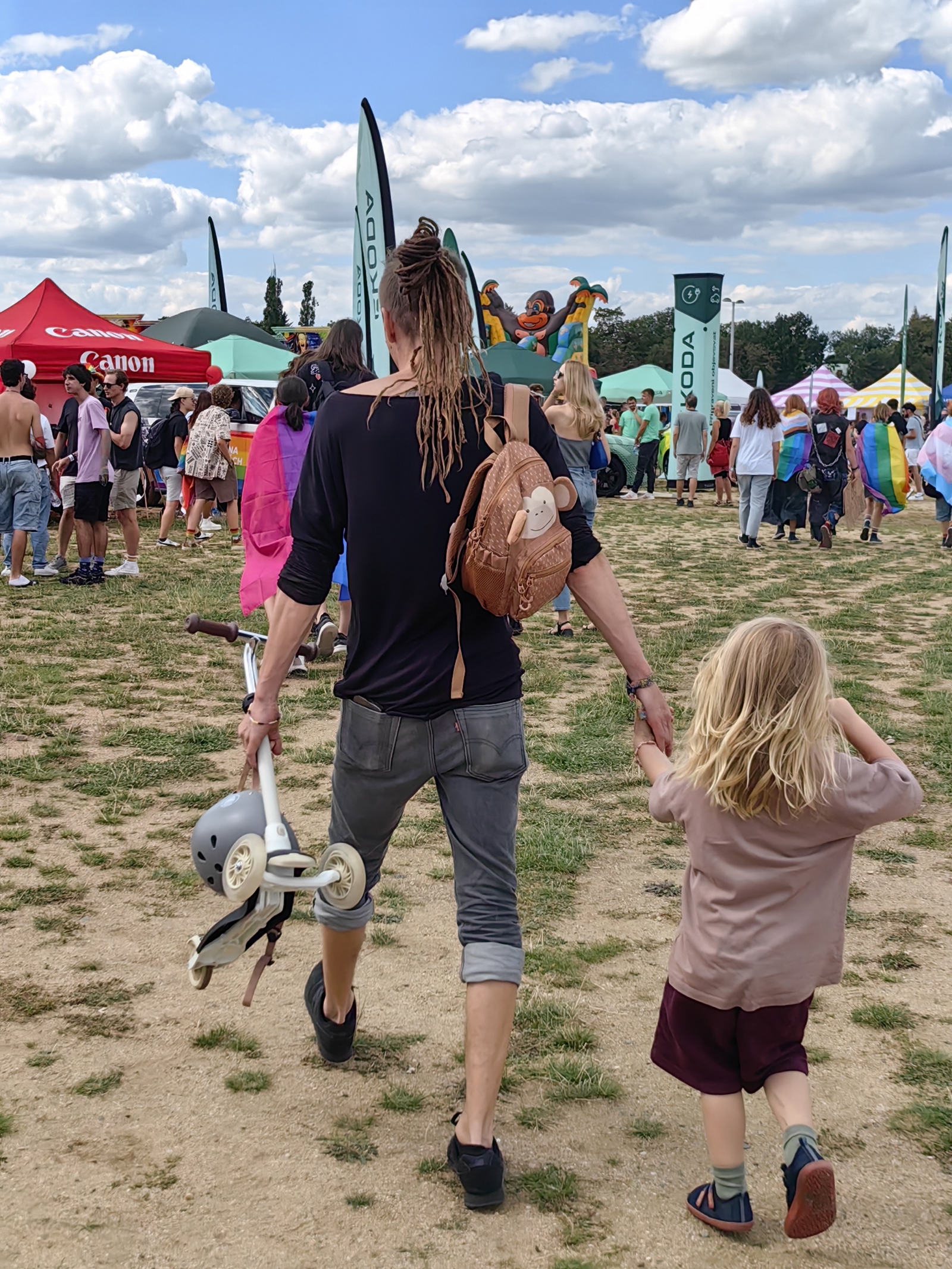 Galerie: Ivan Bartoš zavzpomínal na legendární CzechTek – fotka 13 ...