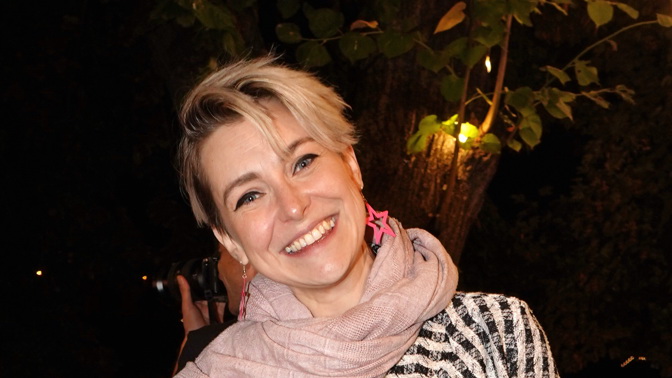 Galerie: Módní policie z Instax party: Jordan Haj šokoval v dámských ...