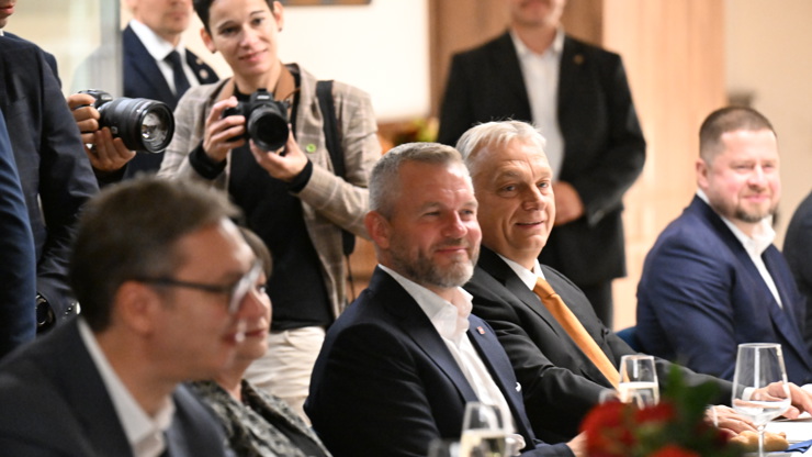 Galerie: Miloš Zeman slavil osmdesátiny: Pogratulovat mu přišel i syn ...