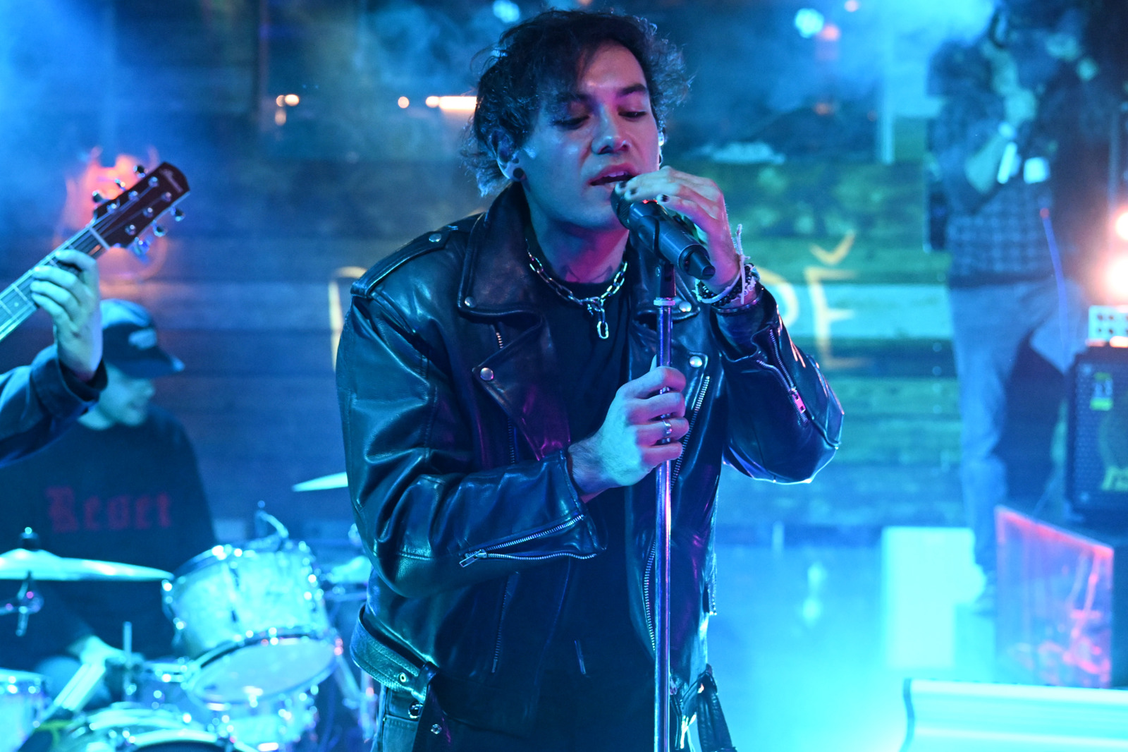 Galerie: Napadení: Rapper IAM Oskar skončil s monokly po rvačce s ...