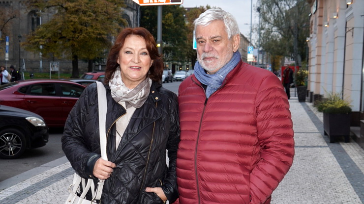 Galerie: Zlata Adamovská stárne s grácií, obličej si odmítá vygumovat ...