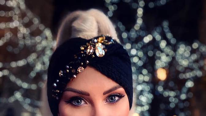 Galerie: Česká Barbie oslaví na Vánoce výročí se svým Kenem: Na první ...