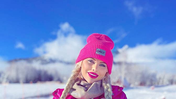 Galerie: Česká Barbie oslaví na Vánoce výročí se svým Kenem: Na první ...