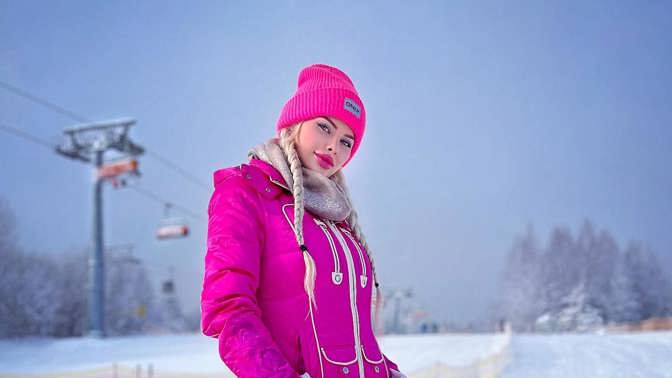 Galerie: Česká Barbie oslaví na Vánoce výročí se svým Kenem: Na první ...